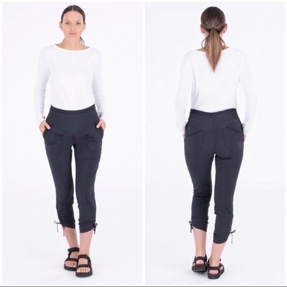 Indygena | Pants & Jumpsuits | Indygena Nakato Capri Pant Xs Grey ...